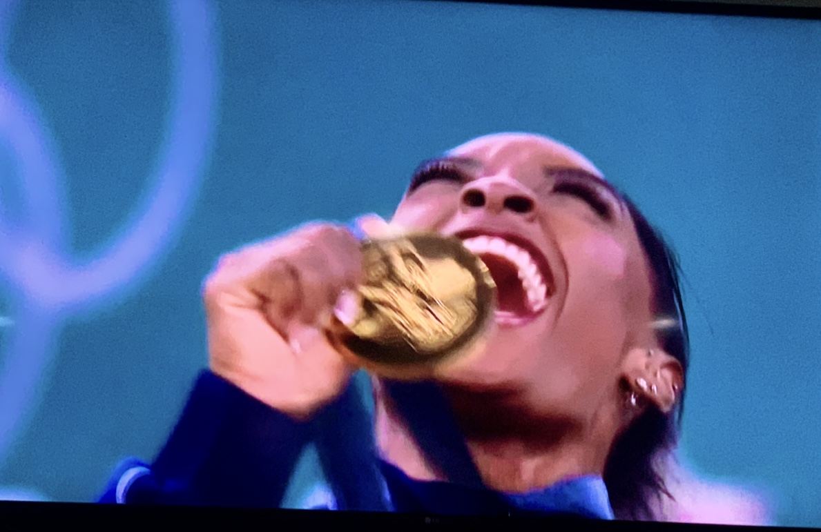 A Day in the Life of Simone Biles: 5 Tips for Aspiring Entrepreneurs on ...